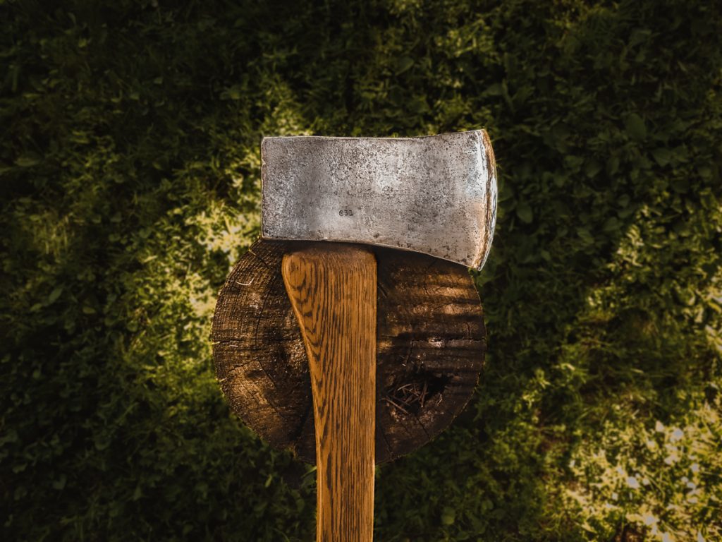 Felling Axes and Other Wood Axes: Axes Styles - Pioneerthinking.com