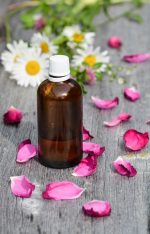 How to Make Your Own Oil Based Perfume at Home - Pioneerthinking.com