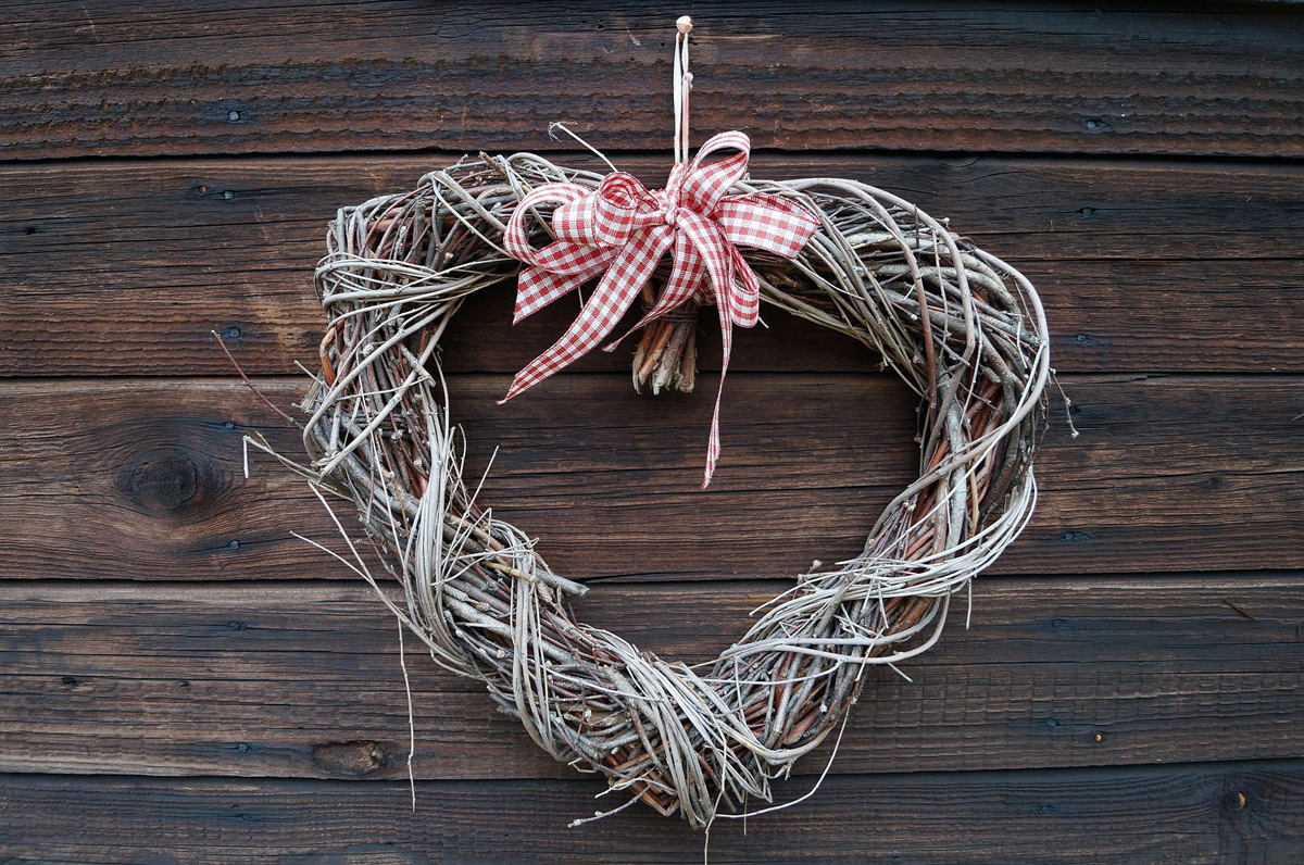 How to Add Rustic Décor to Your Home - Pioneerthinking.com