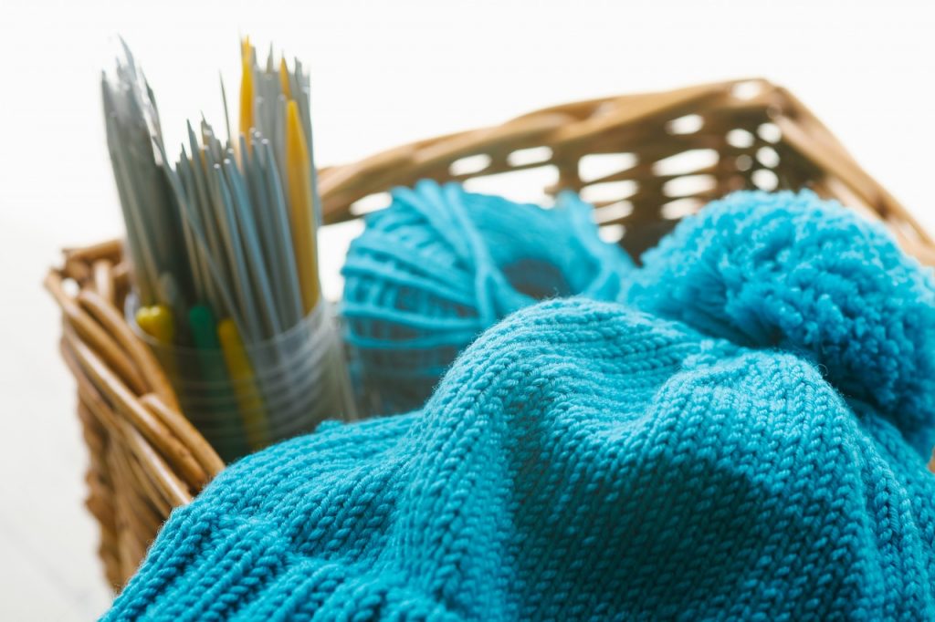 History of Knitting - Pioneerthinking.com