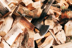 A Guide to Chopping Wood for Your Wood Stove or Fireplace ...